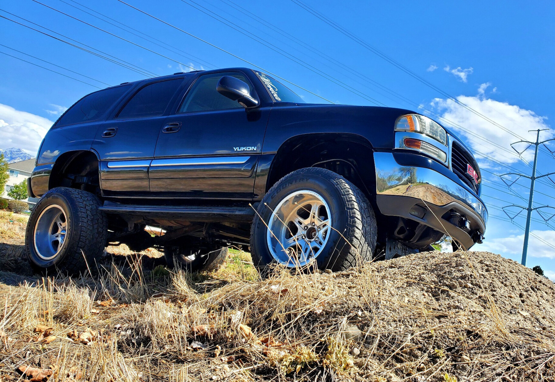 What Wheels and Tires Best Fit a Second Generation GMC Yukon ...