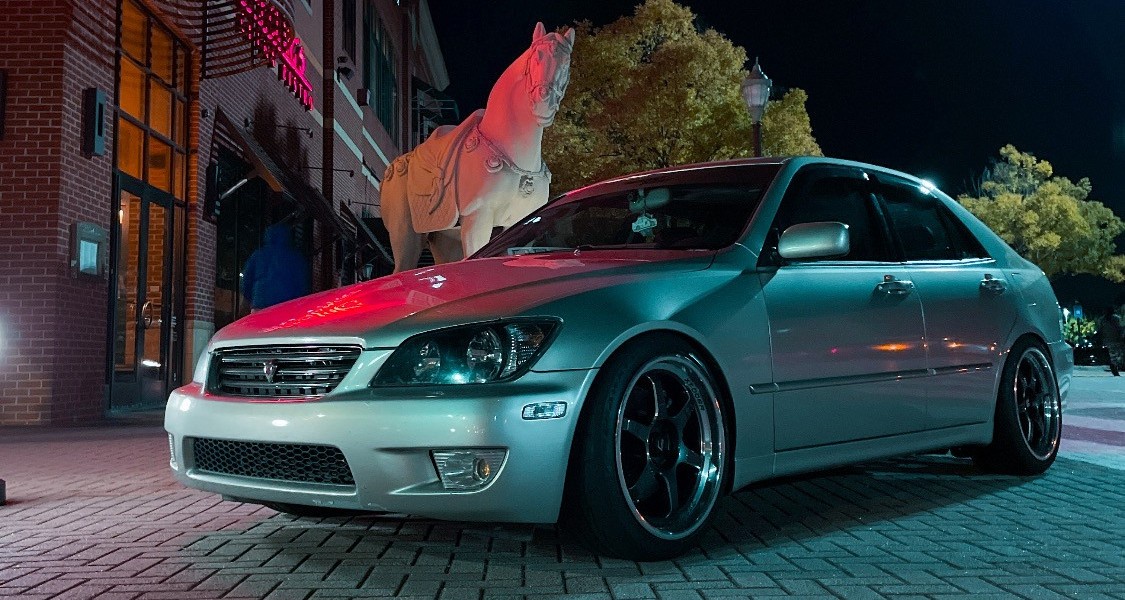 What Wheels and Tires Best Fit The Lexus IS300? | Fitment Industries