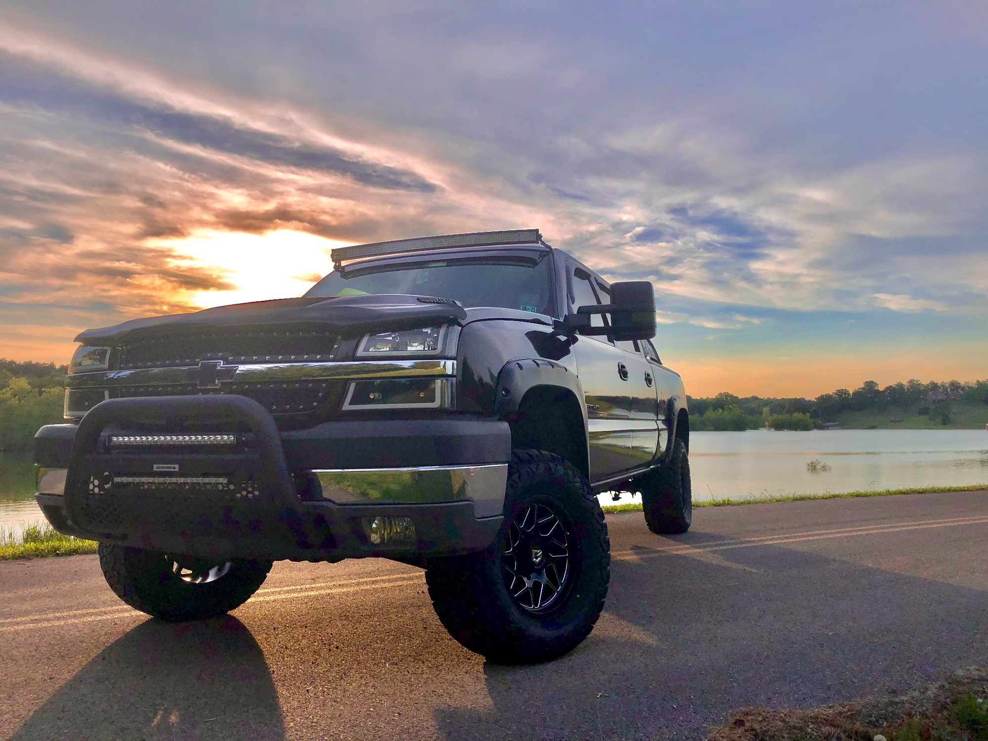 What Wheels and Tires Fit a First Generation Chevy Silverado 2500 ...
