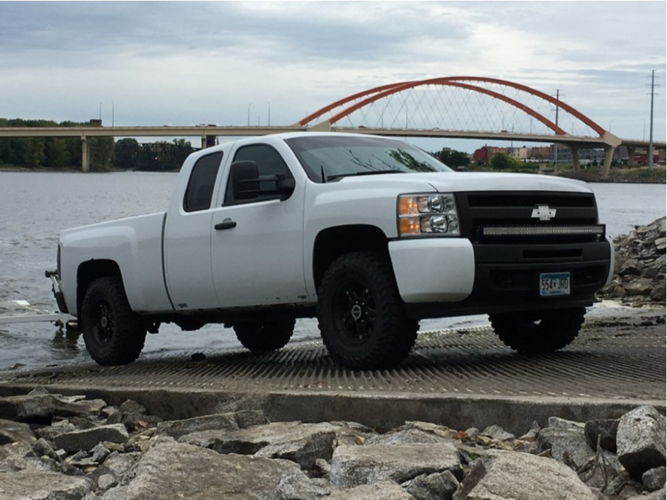What Wheels and Tires Fit a Second Generation Chevy Silverado 1500 ...