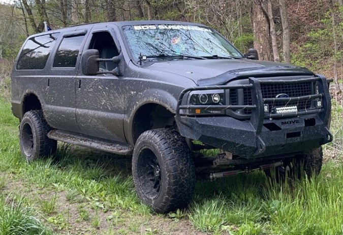 What Wheels & Tires Best Fit A Ford Excursion For Off-Roading ...