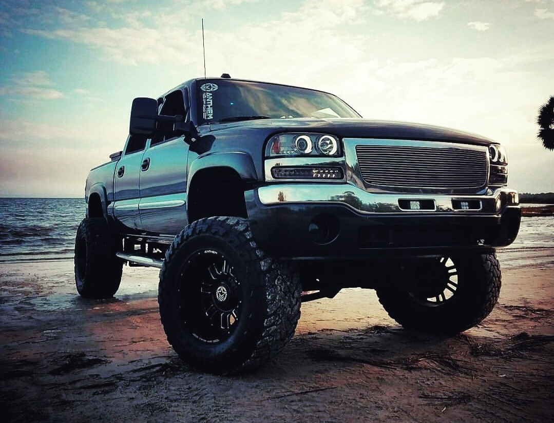 What Wheels and Tires Best Fit a First Generation GMC Sierra 1500 ...