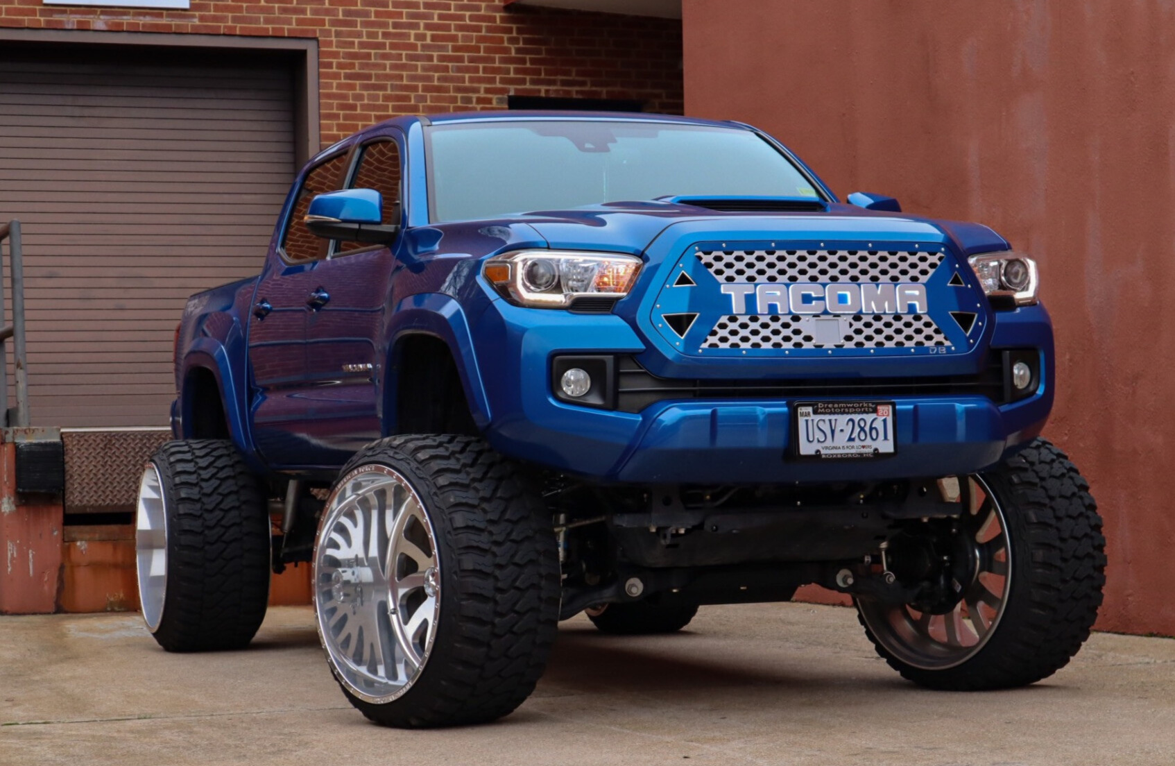 American Force Wheels: Which Should You Equip? | Custom Offsets