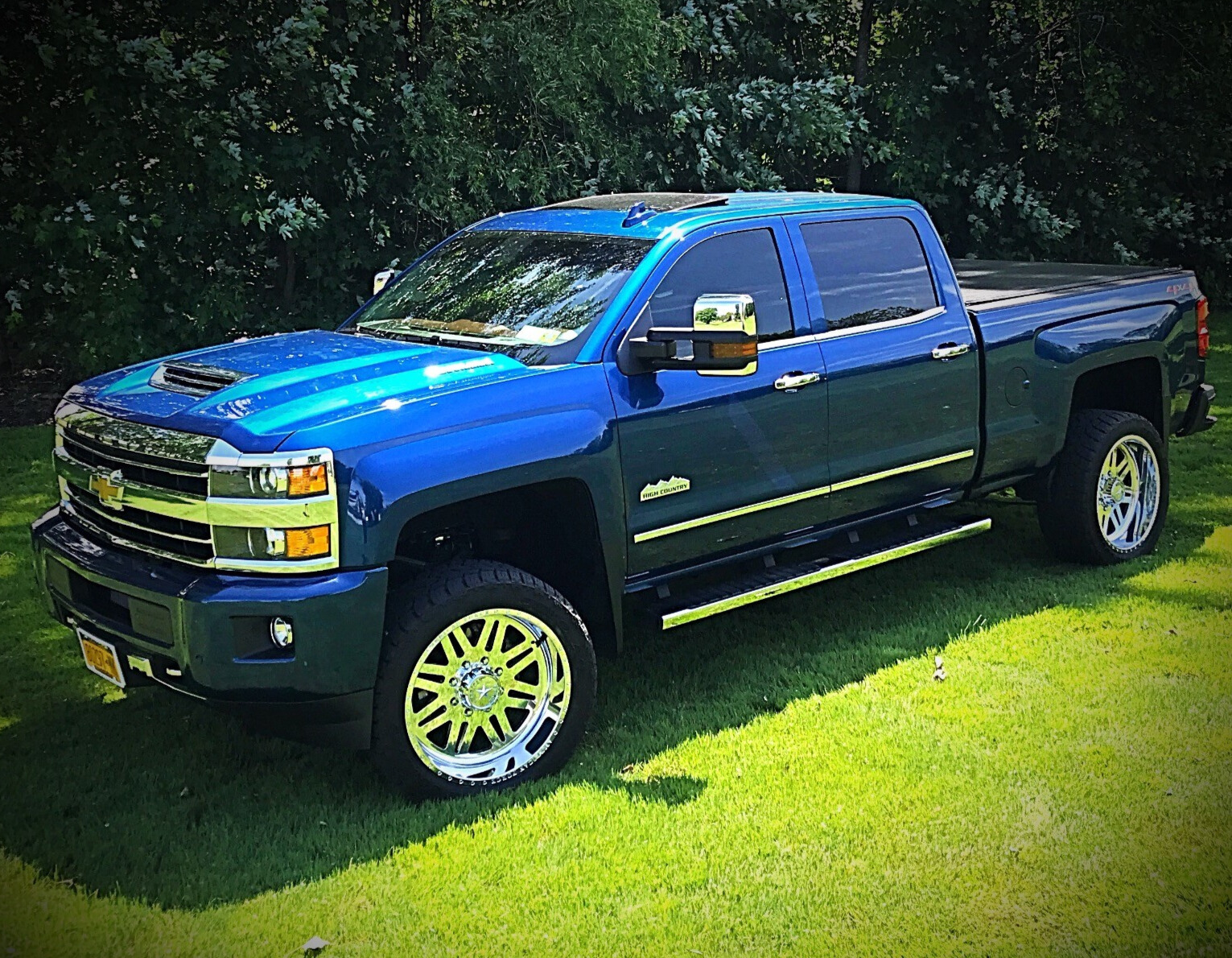 American Force Wheels: Which Should You Equip? | Custom Offsets