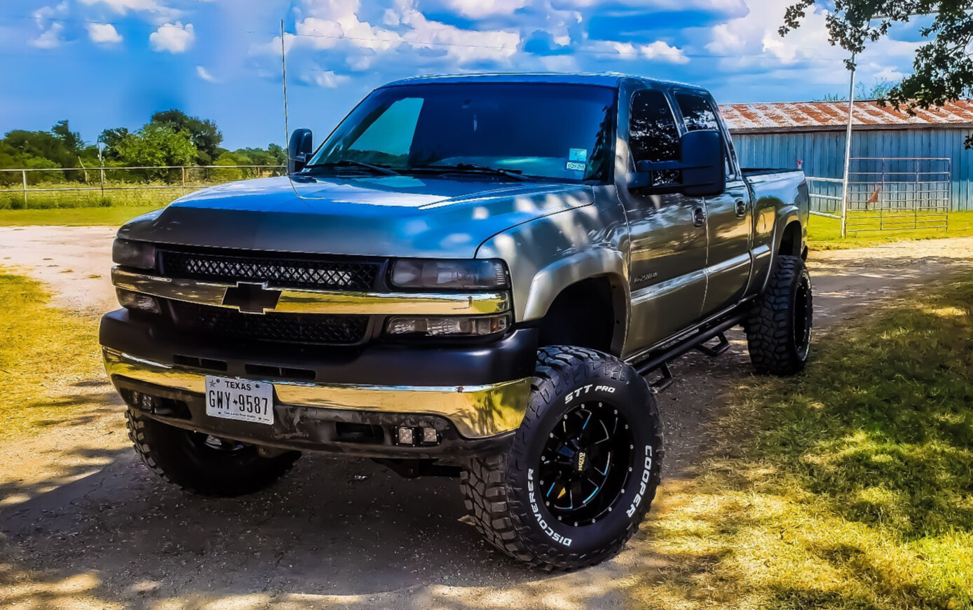 What Wheels and Tires Fit a First Generation Chevy Silverado 2500 ...