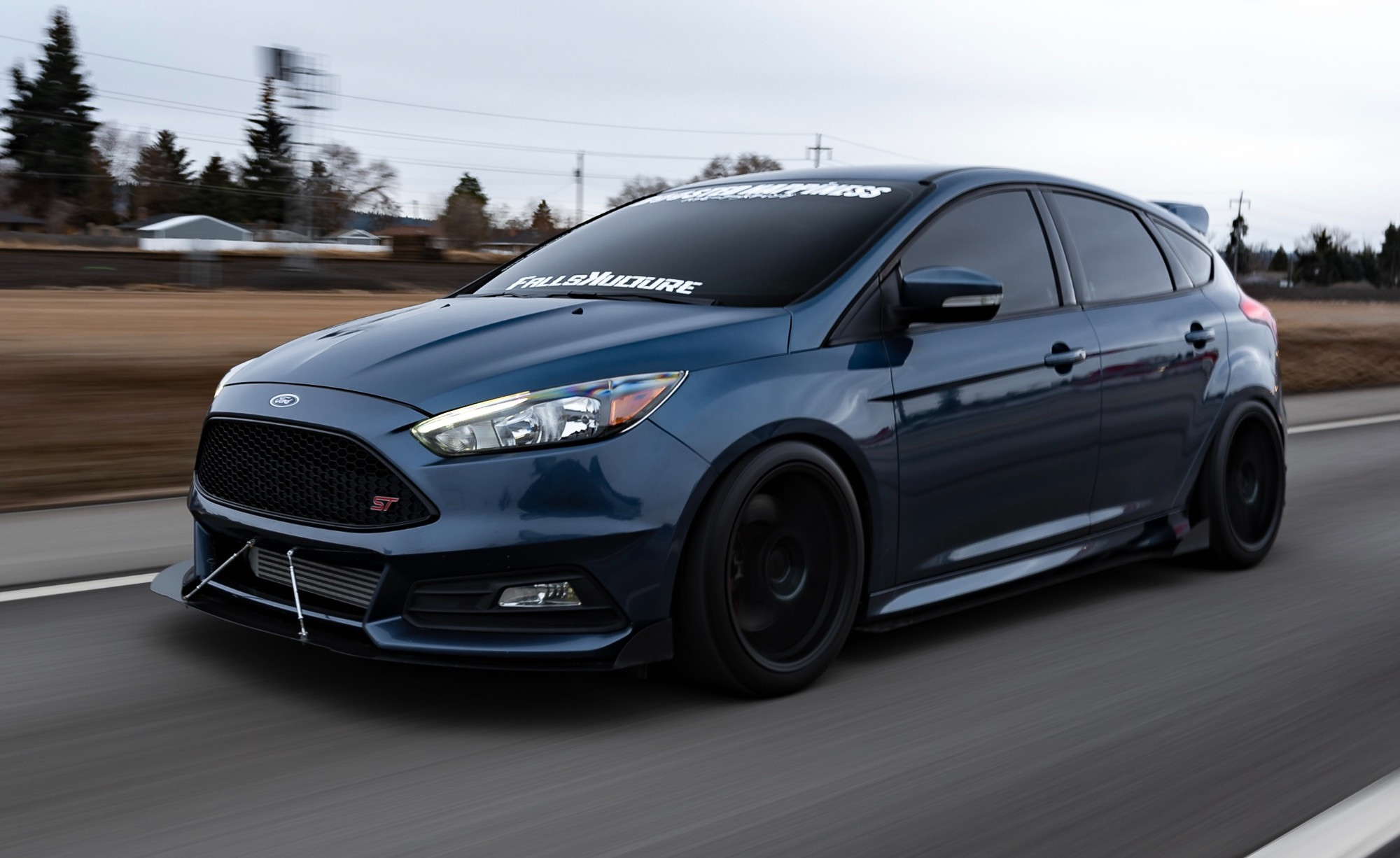 Focus RS vs. ST: Which Ford Hot Hatch Should You Build? | Fitment ...