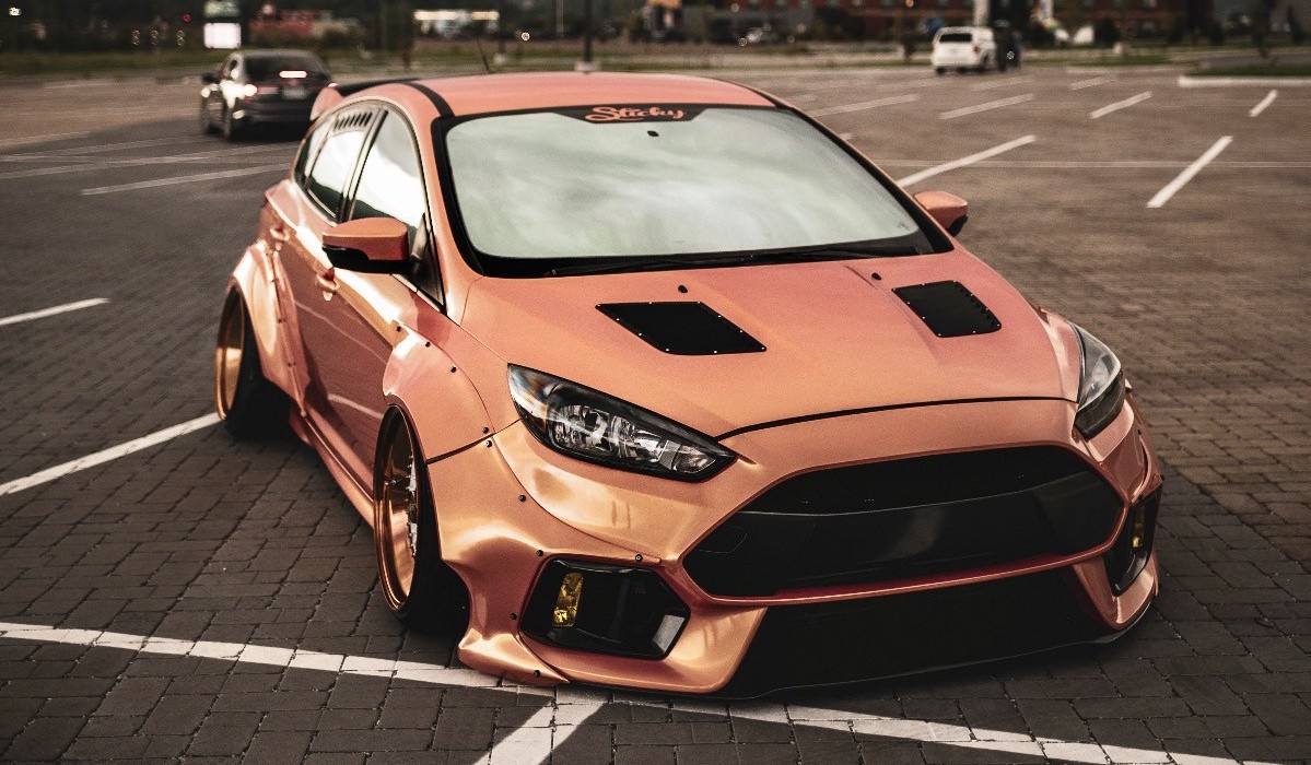 What Wheels and Tires Best Fit A Ford Focus ST? | Fitment Industries