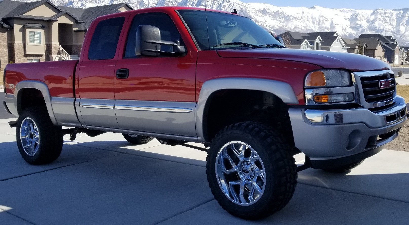 What Wheels and Tires Best Fit A 1999-2006 GMC Sierra 1500? | Custom ...