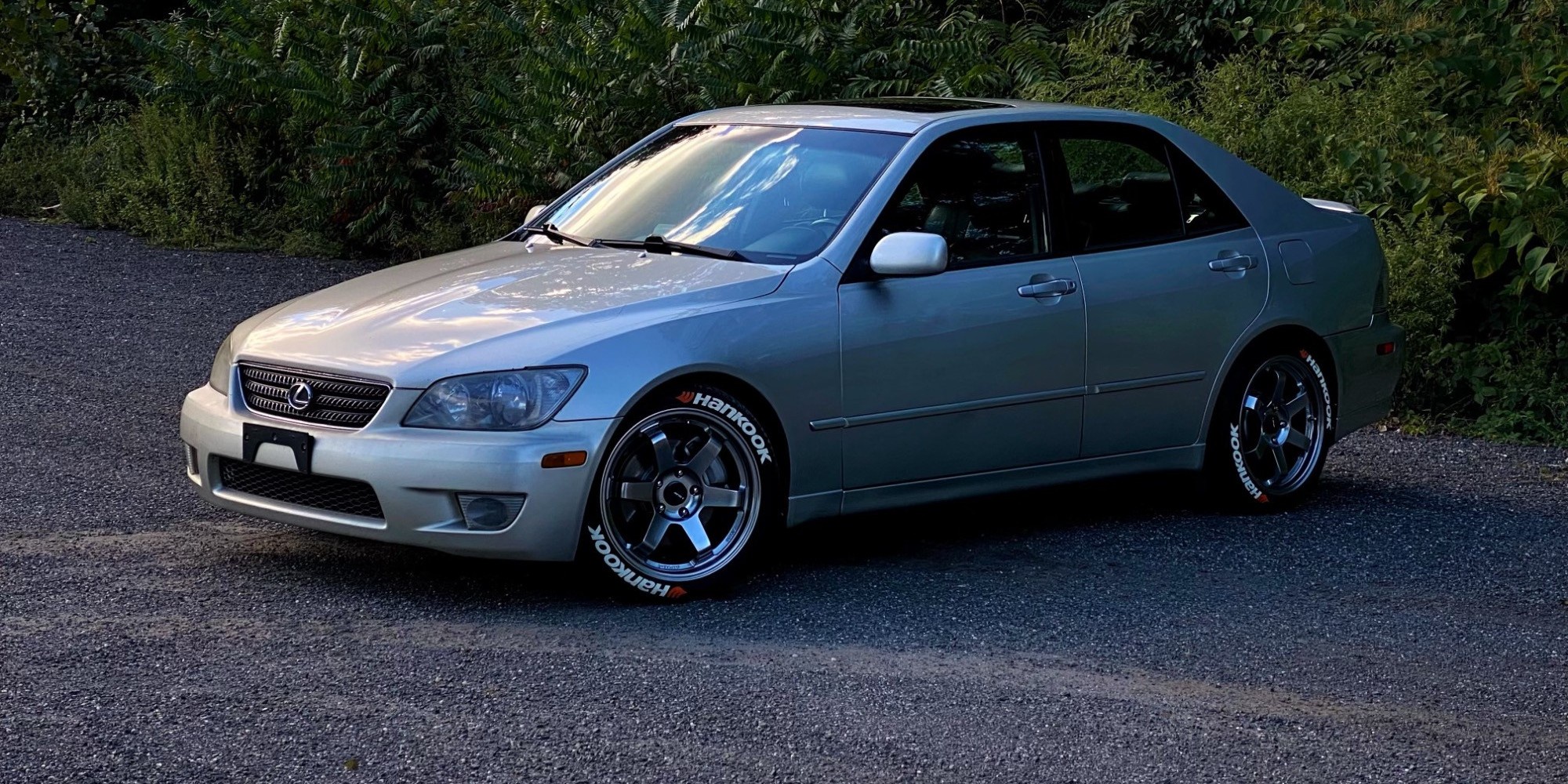 What Wheels and Tires Best Fit The Lexus IS300? | Fitment Industries
