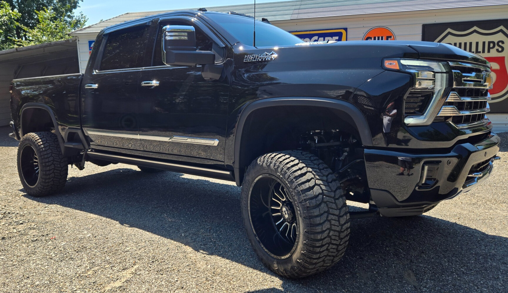 These Are The Best R/T Truck Tires Under $1500 For 2025 | Custom Offsets