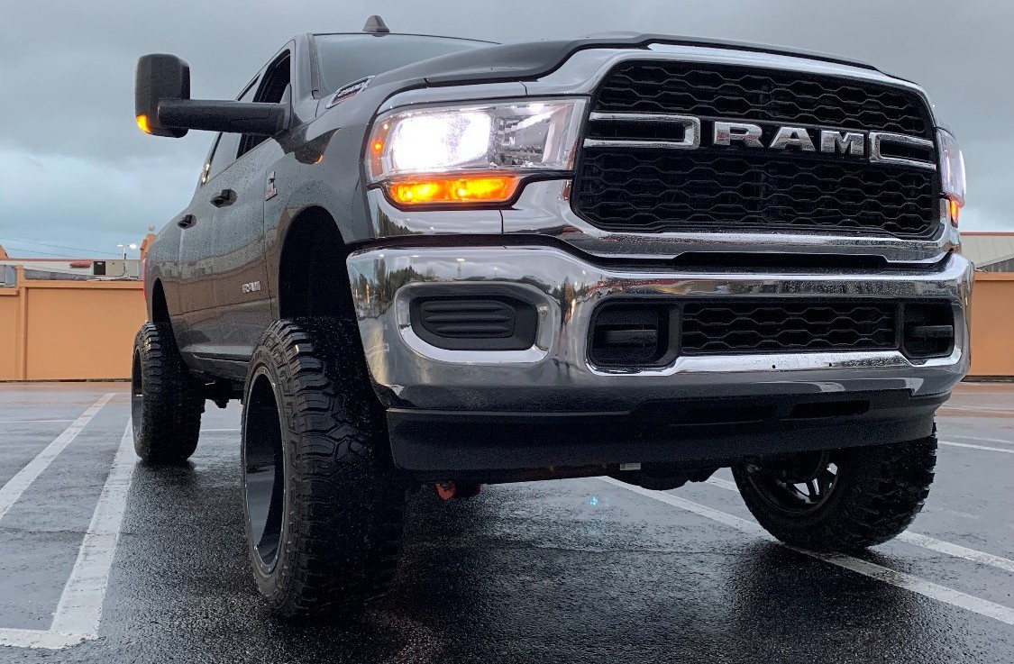 What Wheels and Tires Best Fit A Current-Gen RAM 2500 HD? | Custom Offsets