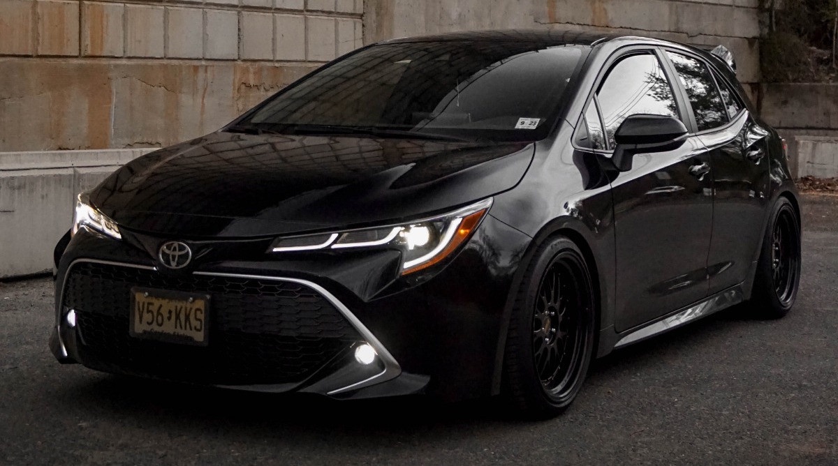 What Wheels and Tires Best Fit The Toyota Corolla XSE Hatchback ...