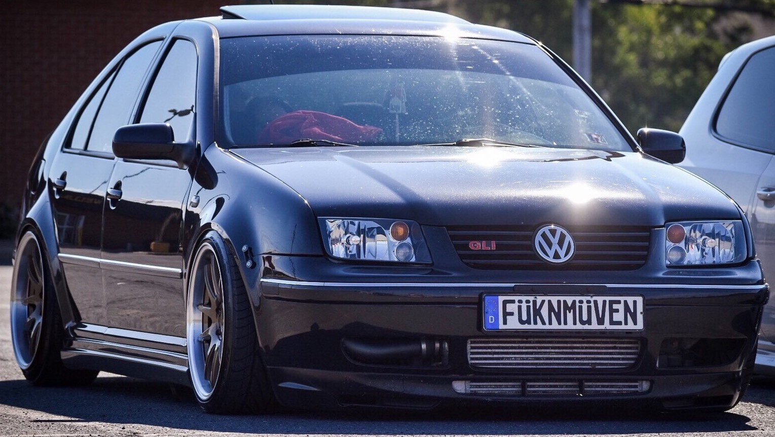 What Wheels and Tires Best Fit A Volkswagen MK4 Jetta? | Fitment Industries