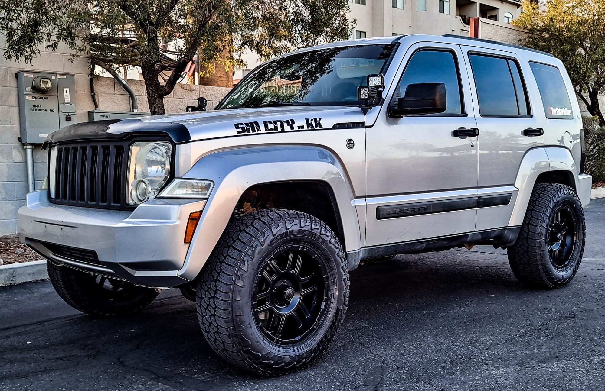 What Wheels and Tires Best Fit A Jeep Liberty For Off-Roading ...